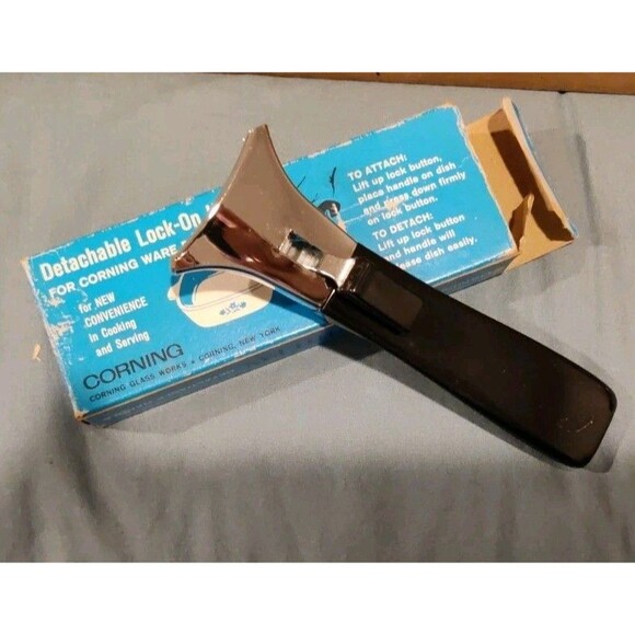 Corningware | Kitchen | Vtg Corning Ware Detachable Lockon Handle ...